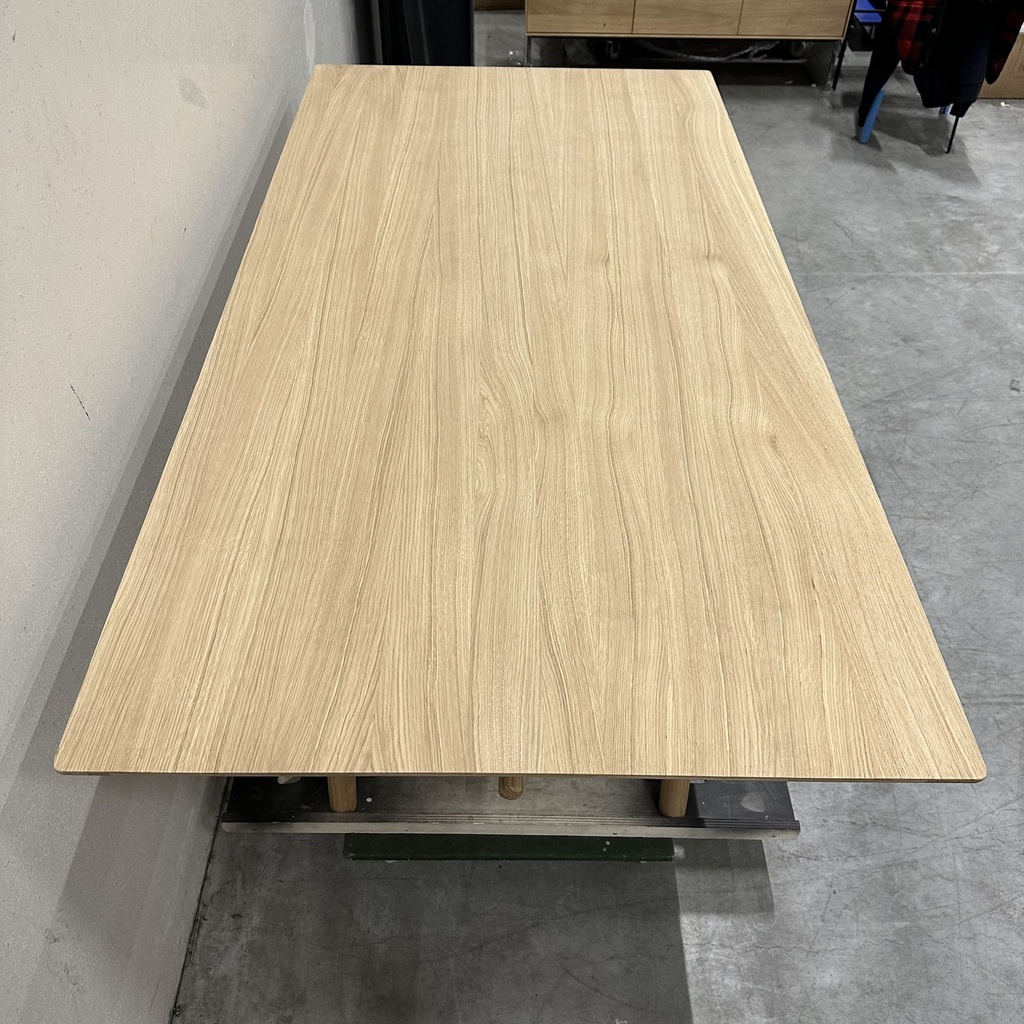 Profile dining table | Re-loved
